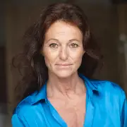 Alexandra SIMON comédienne voix professionnelle