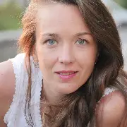 Clémence Beauxis comédienne voix professionnelle